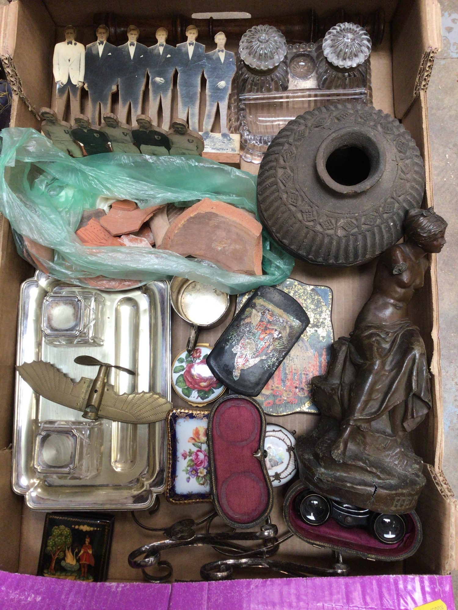 Lot 50 - Box of sundry items, including a 19th century