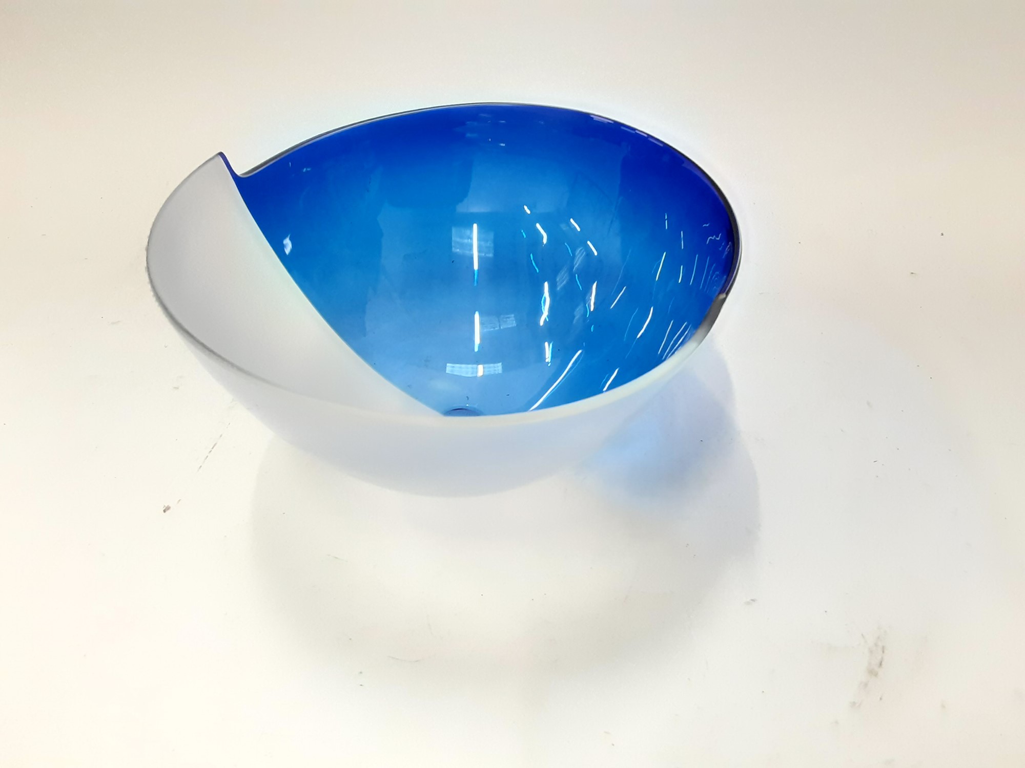 Contemporary art glass bowl by Ed Burke - auctions & price archive